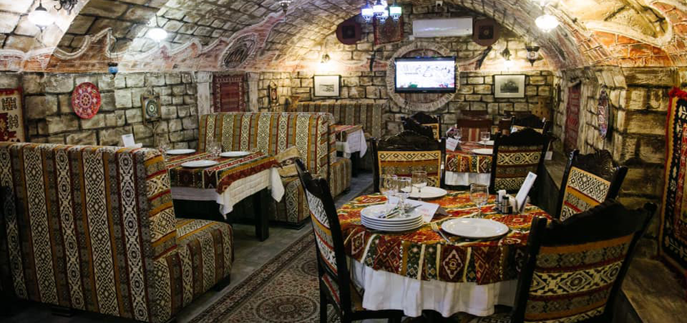 Traditional restaurants for best local food experience in Downtown Baku ...